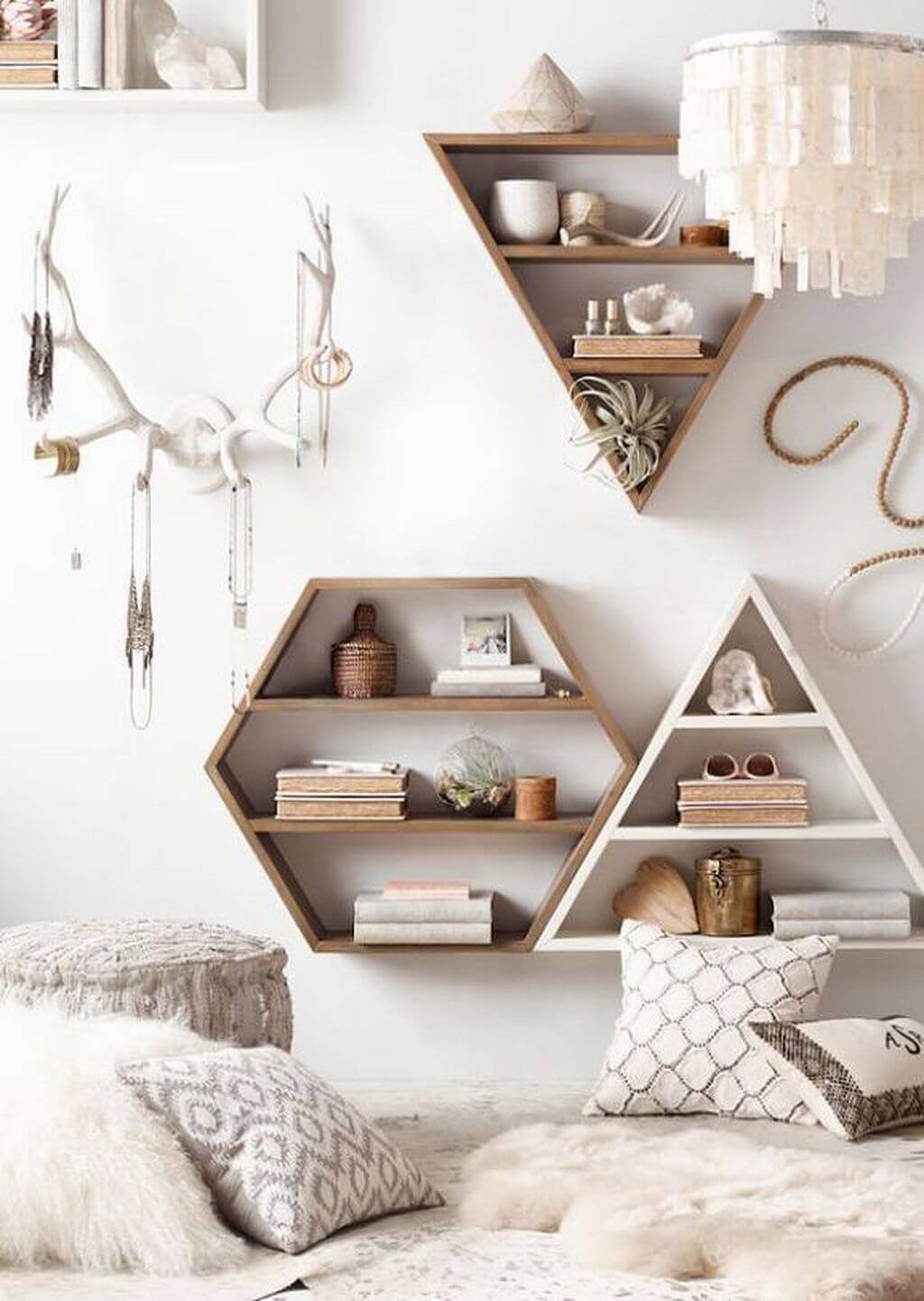 16 Creative Bedroom Storage Ideas to Help You Organize Things Better ...