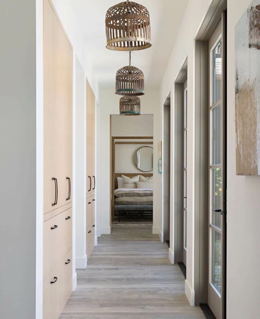 21 Terrific Hallway Lighting Ideas That Will Brighten Up the Mood ...